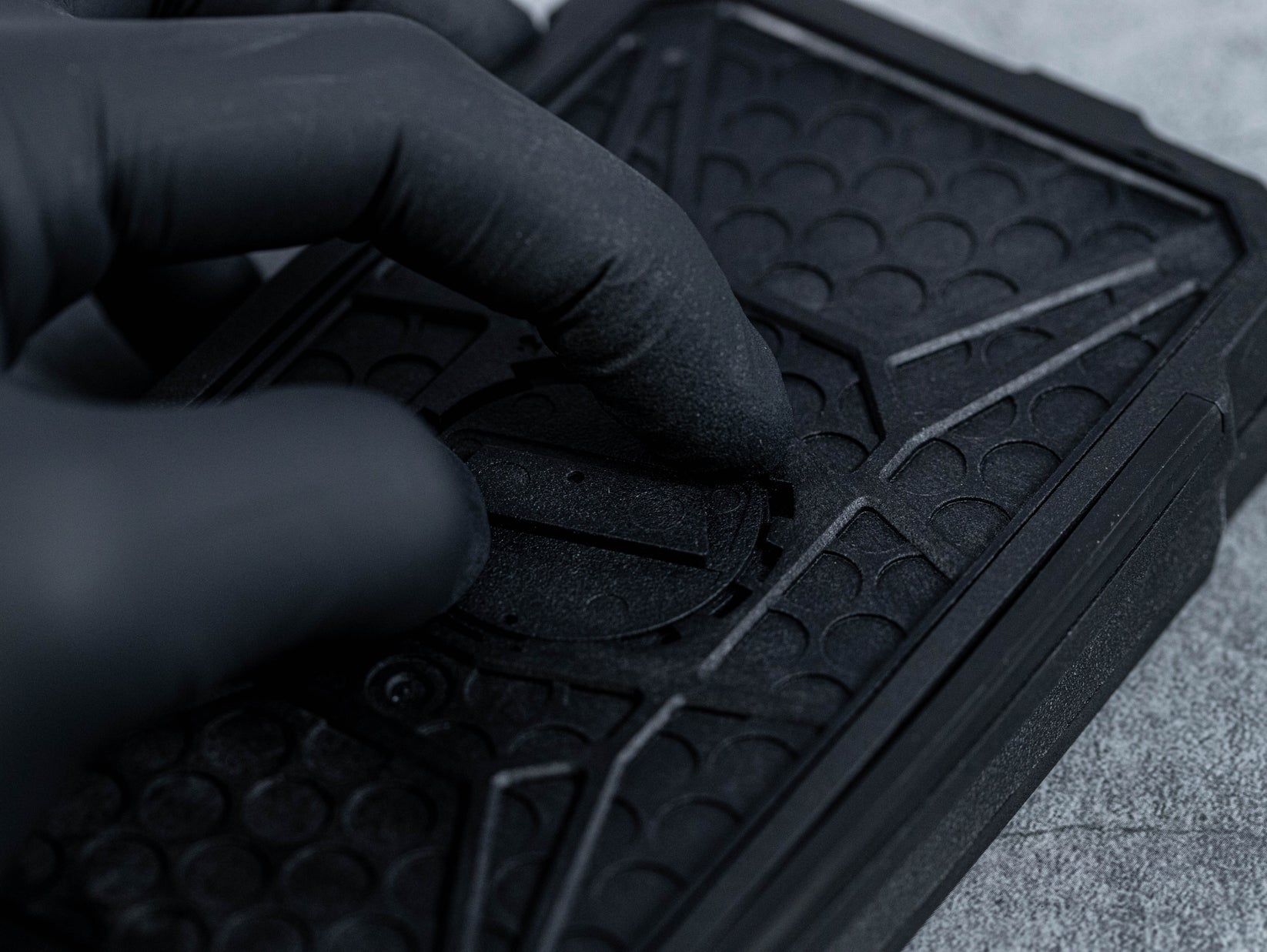 Apex Loaded – Covert Instruments