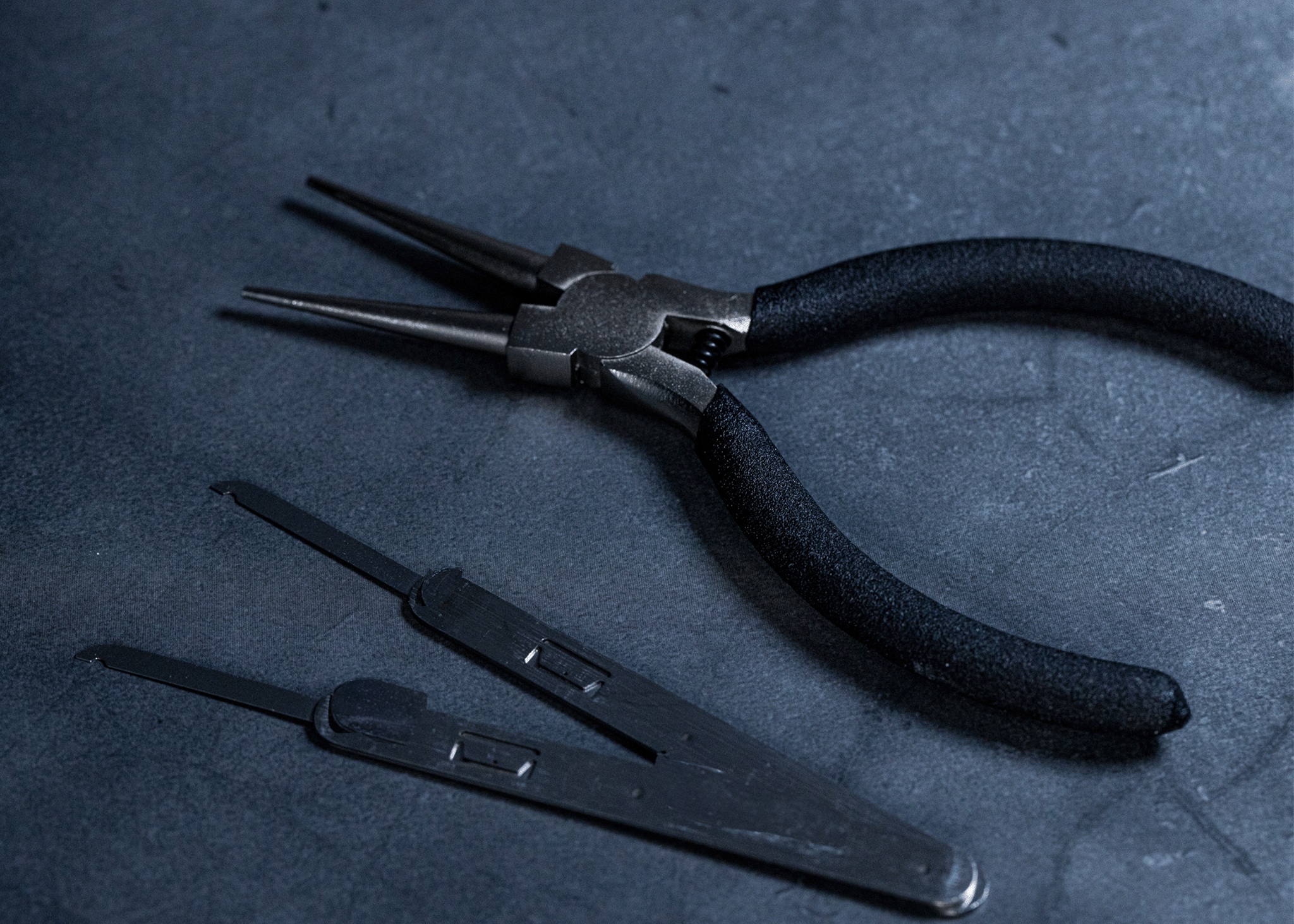 Decoders and Resurrector Pliers Bundle – Covert Instruments
